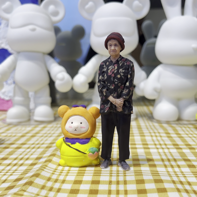 Minify - Turning Memories into Masterpieces