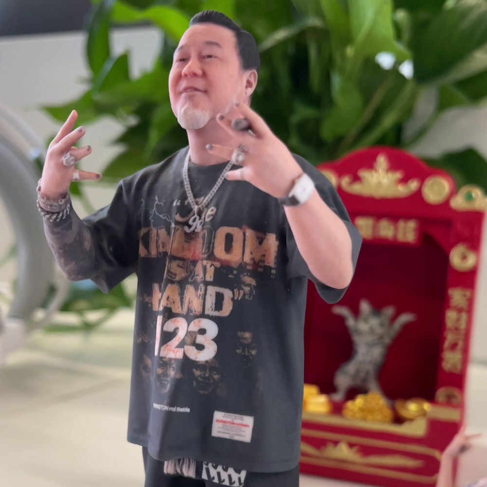 Minify - Turning Memories into Masterpieces